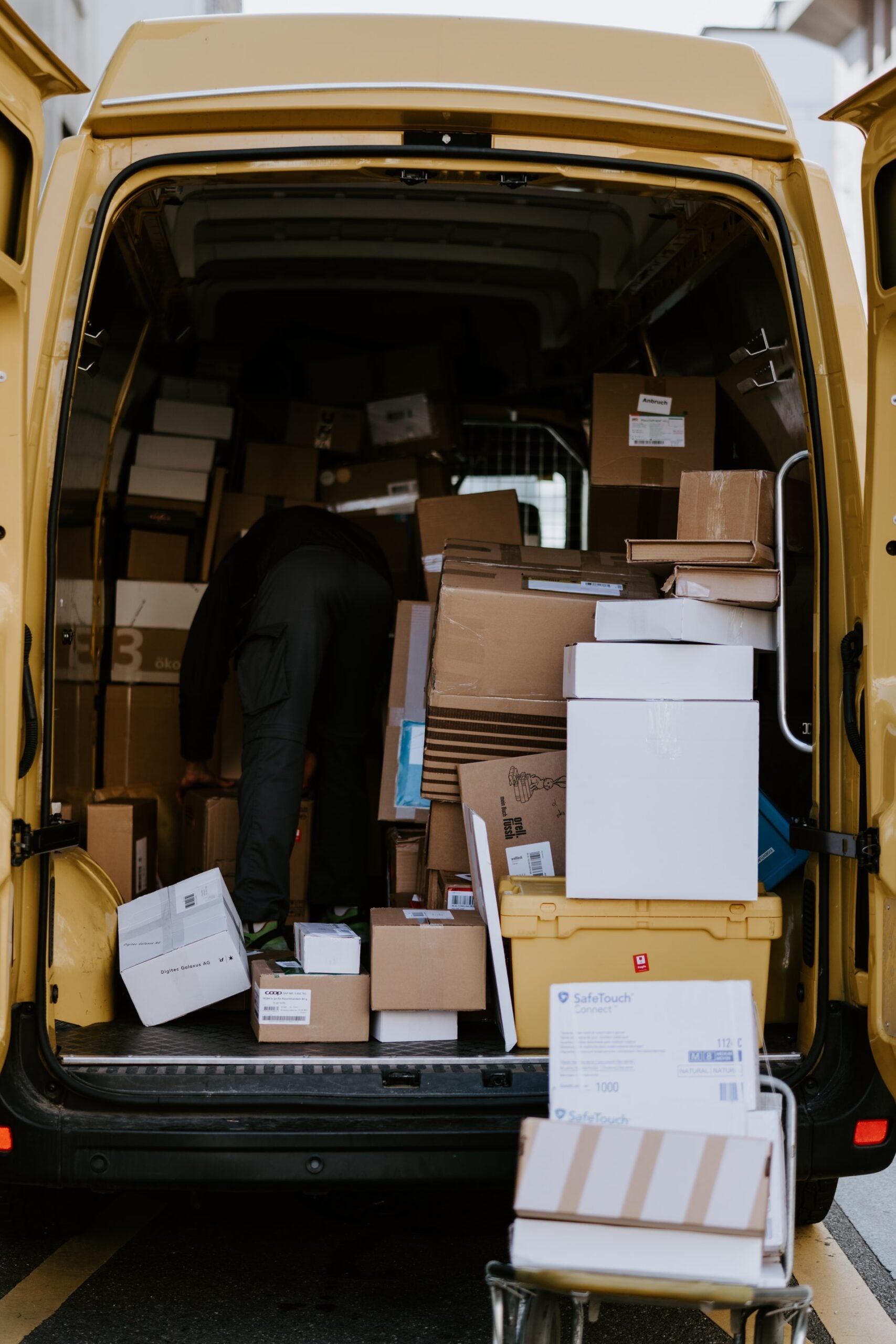 Delivery Solutions signs Walmart GoLocal for last-mile deliveries