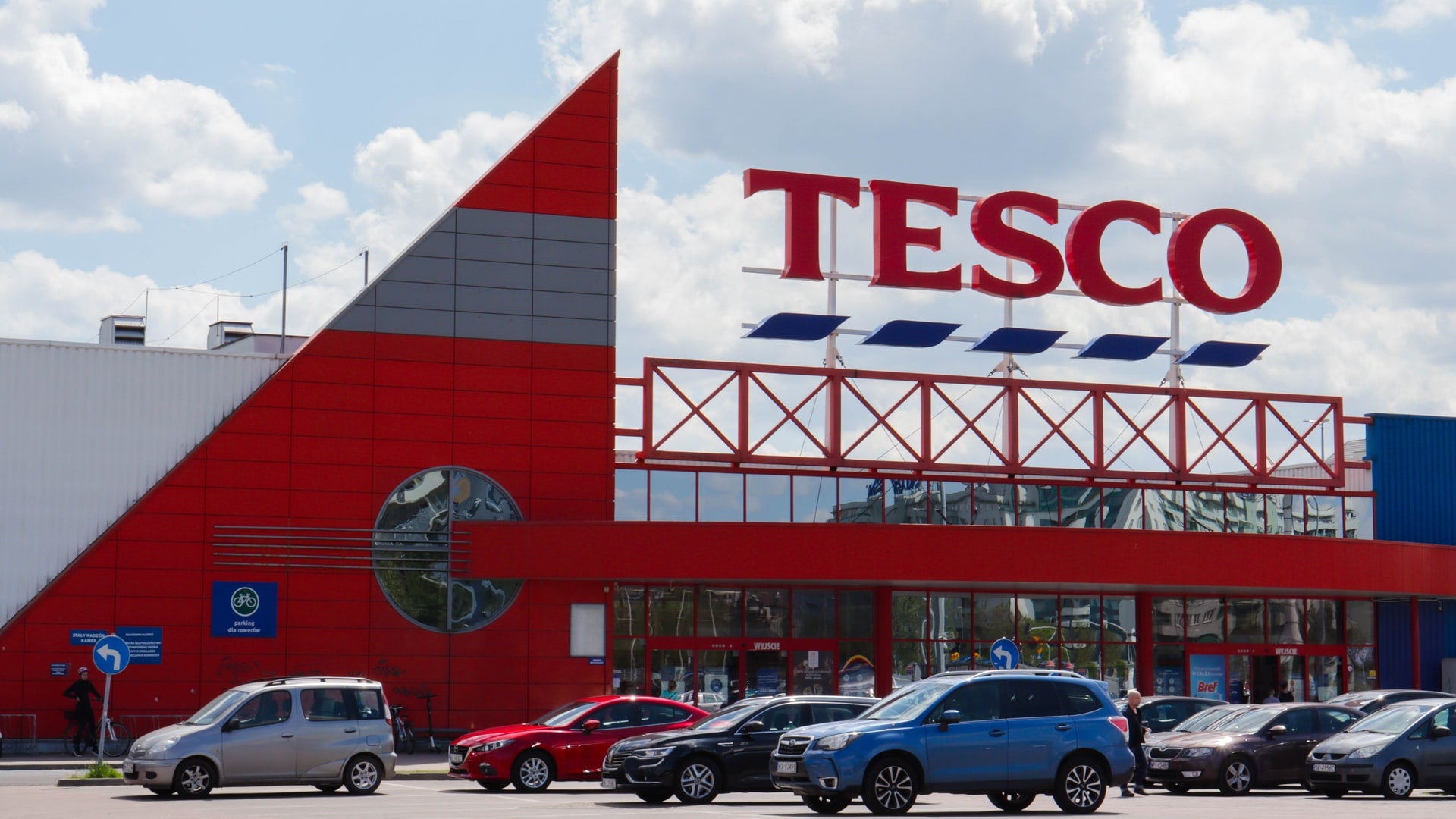 Tesco reports 6% increase in revenue for fiscal year 2021-22