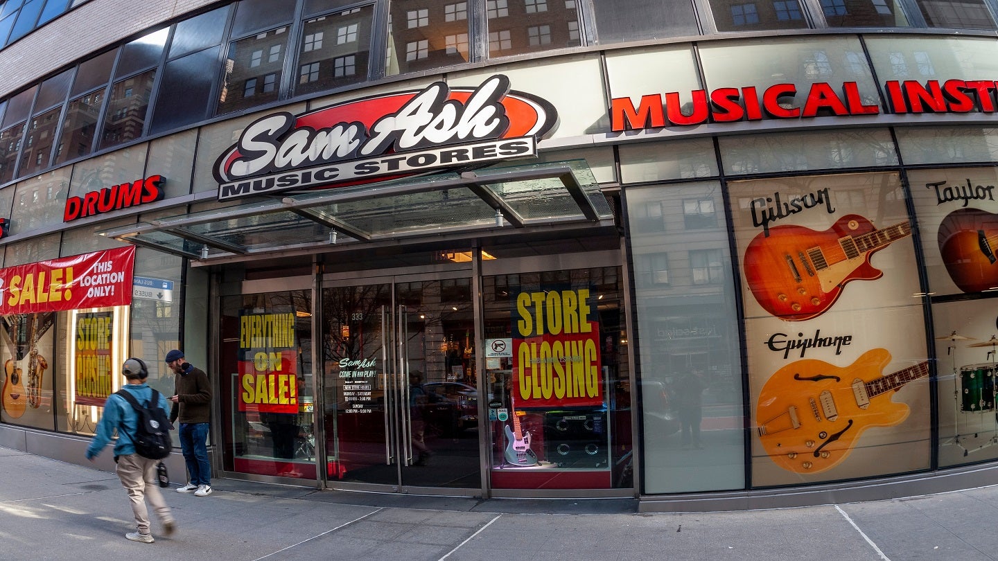 Sam Ash seeks bankruptcy protection, to close all 42 US stores