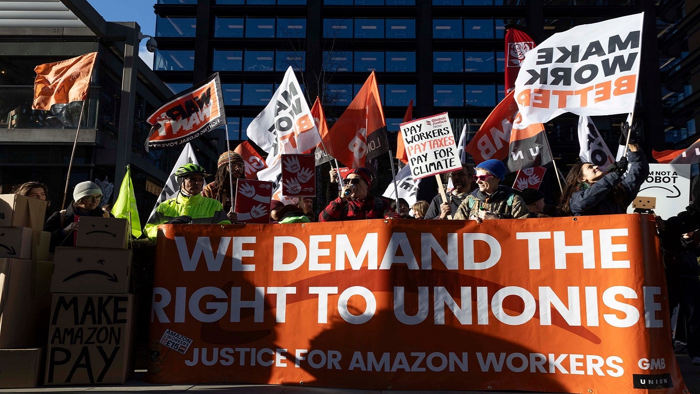 Amazon UK workers' rights ballot begins amid protests