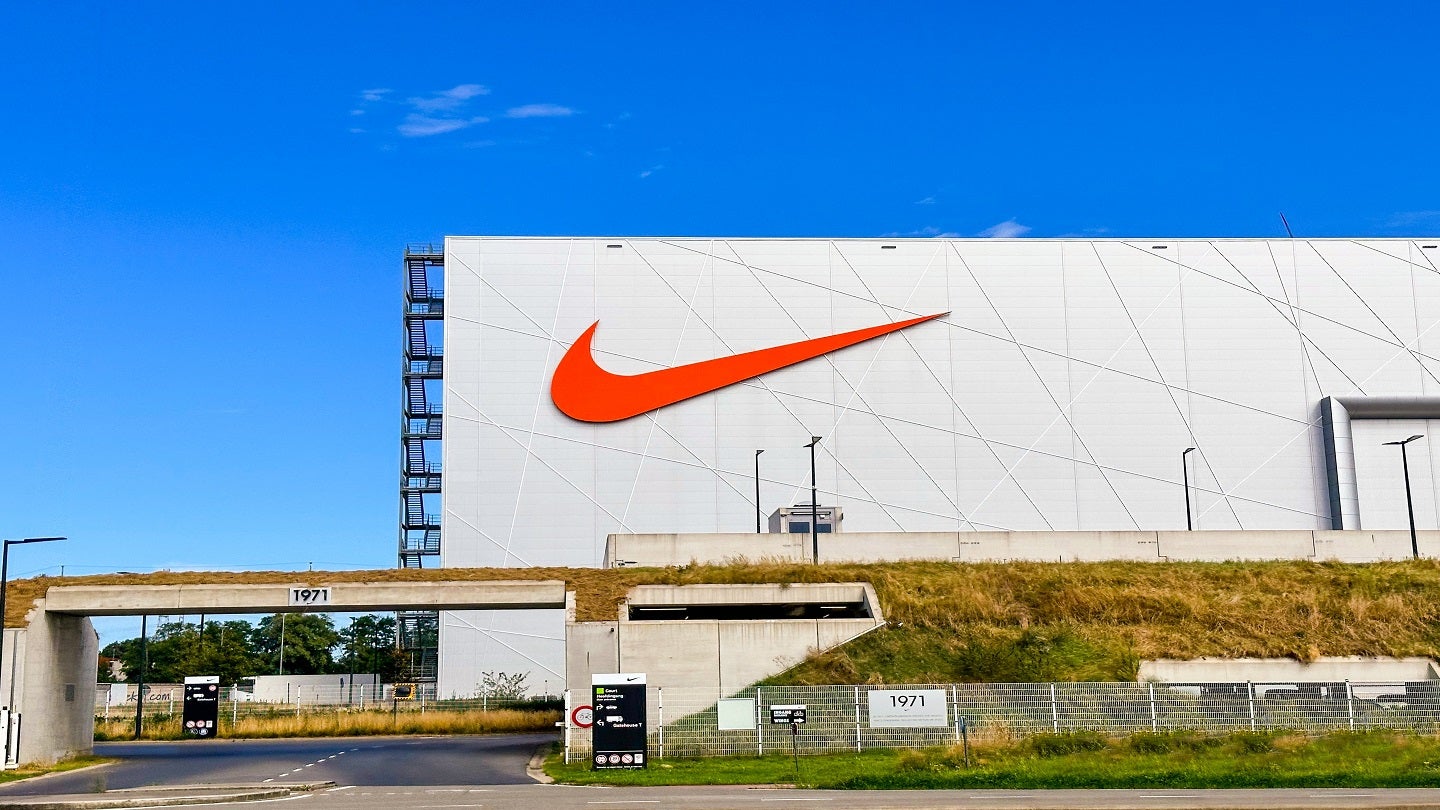 Nike reports 8% revenue decline in Q2 FY25