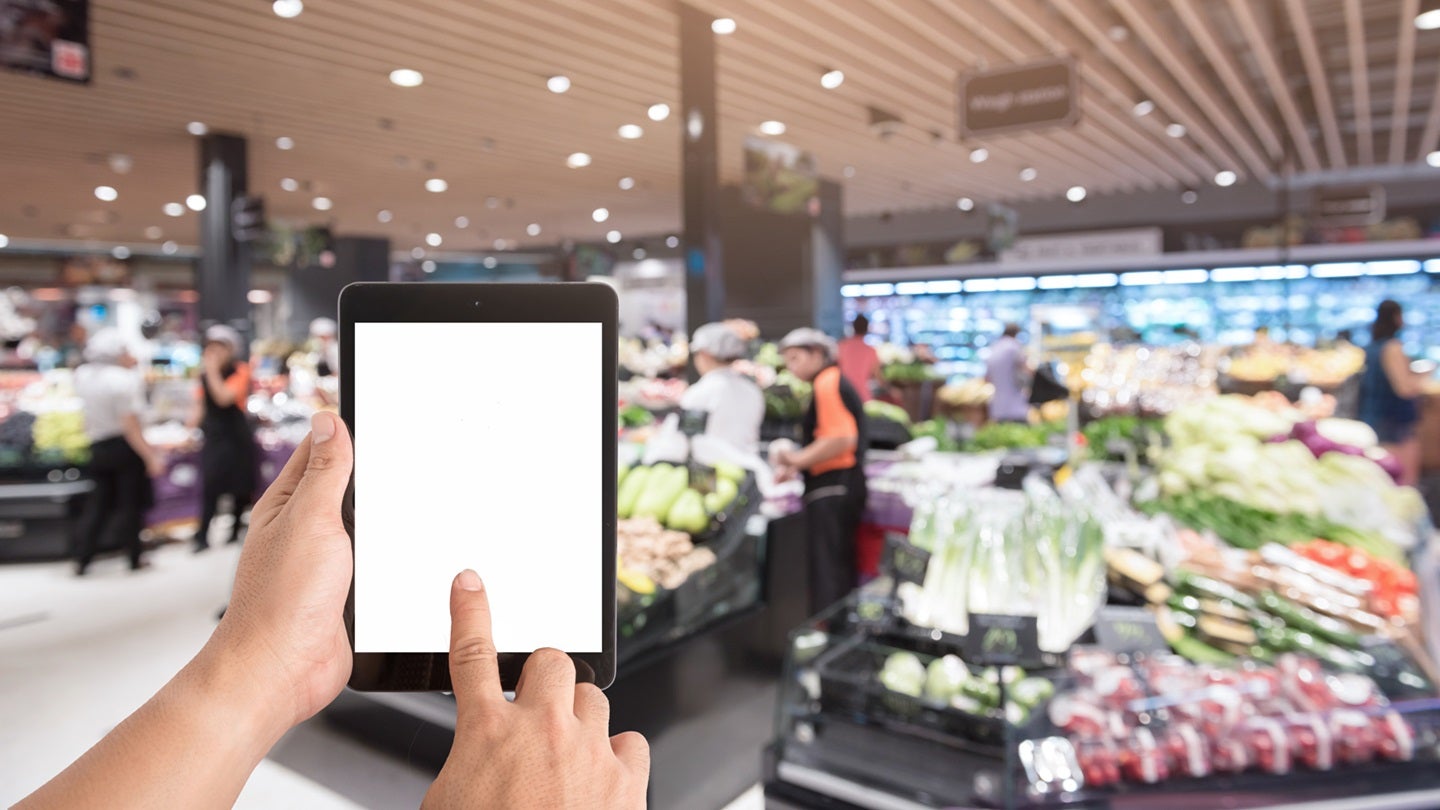 Yoobic acquires SimpliField to expand global retail operations