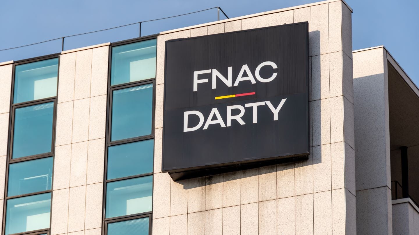 EP Group plans tender offer for Fnac Darty shares and bonds